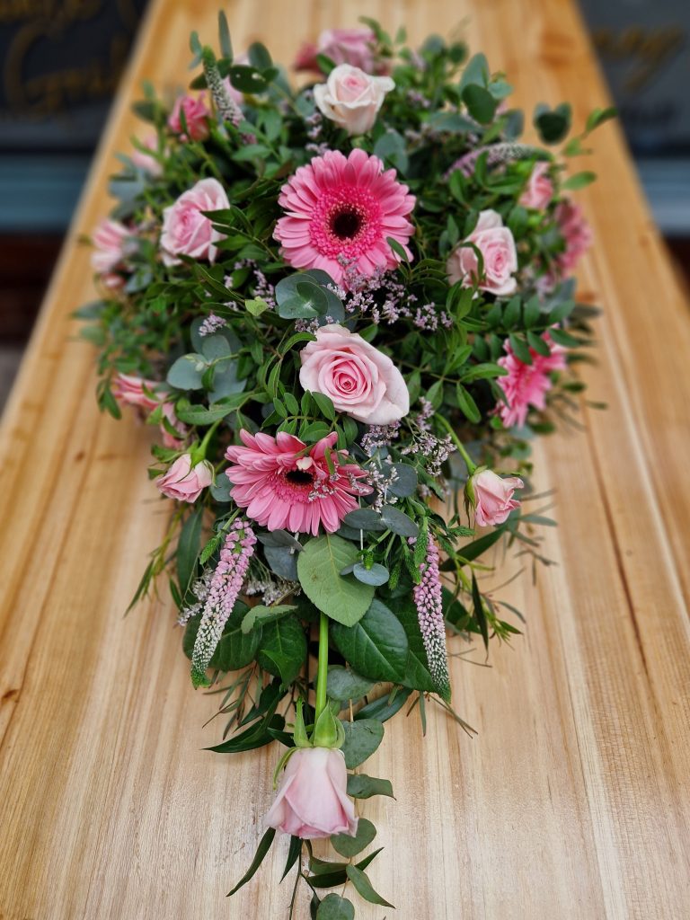 Open Ended Casket/Coffin spray - Artisan Flowers | Flowers In Hull
